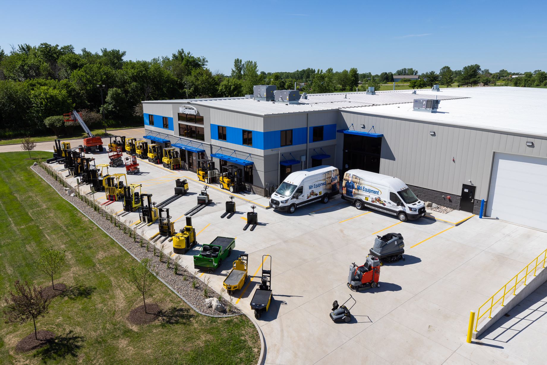 Advantages of Industrial Equipment Rentals - MH Equipment