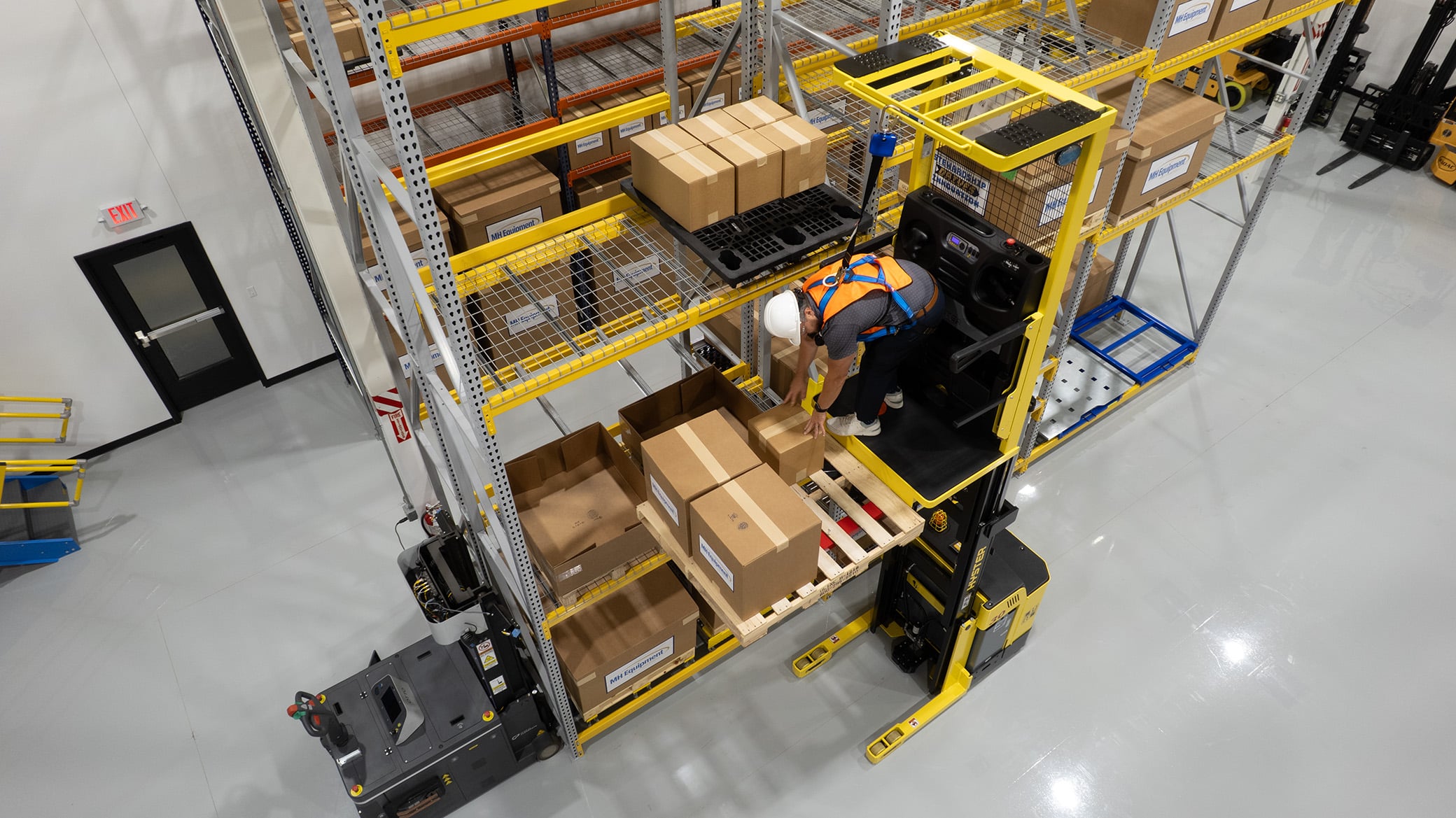 Welcome to Our Warehouse Innovation Center | MH Equipment